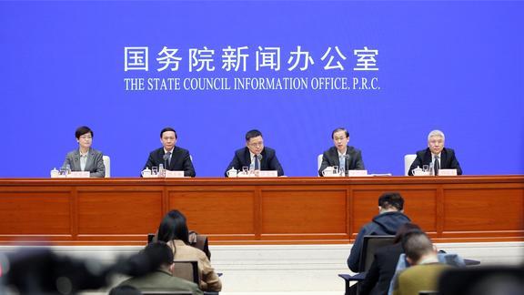 国家税务总局谈诚信纳税:让守信者健步阳光道,失信者要过独木桥