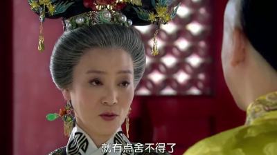 新还珠格格:老佛爷看到皇上寝宫的画像,感觉紫薇图谋不轨