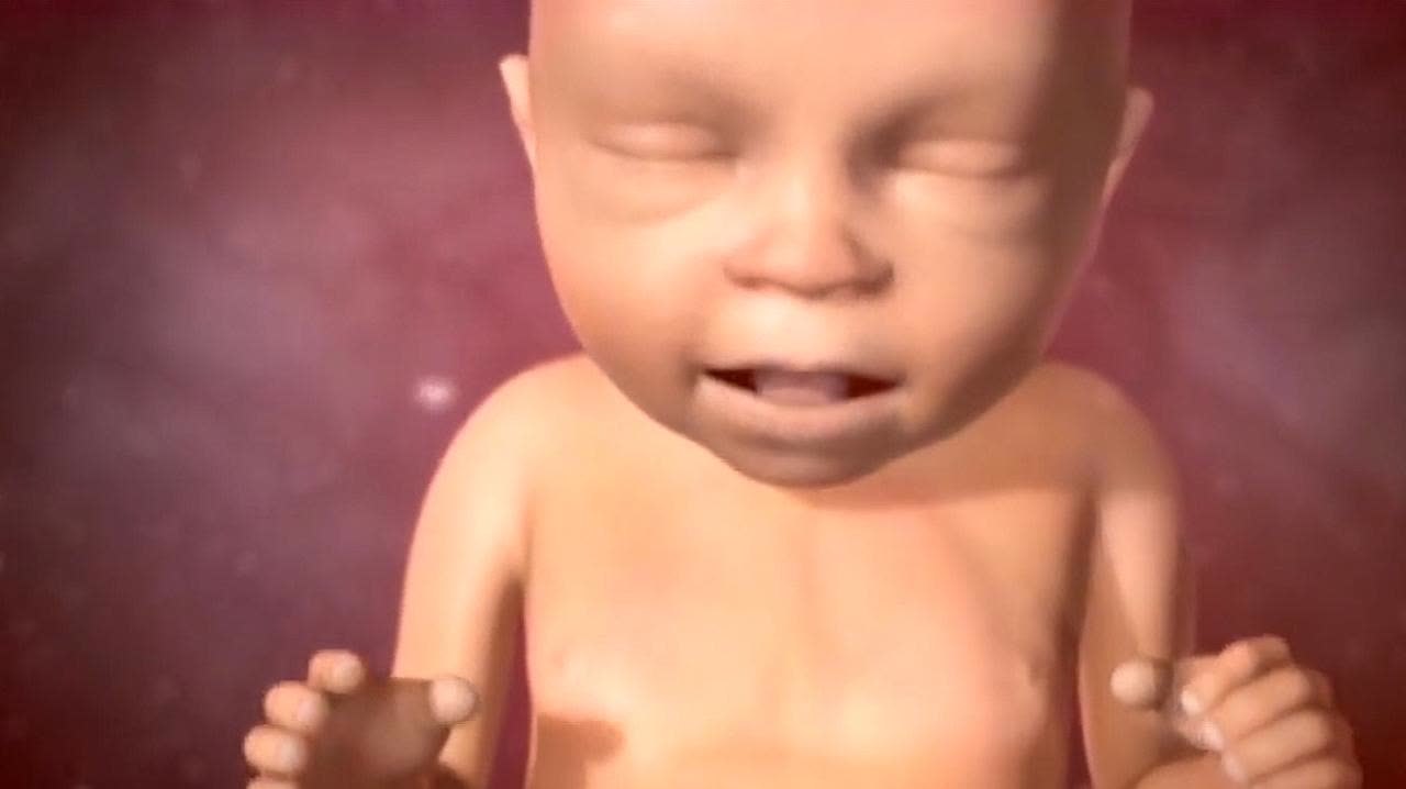 孕晚期,孕妈的肚皮为什么会一弹一弹的?看完之后想夸夸宝宝