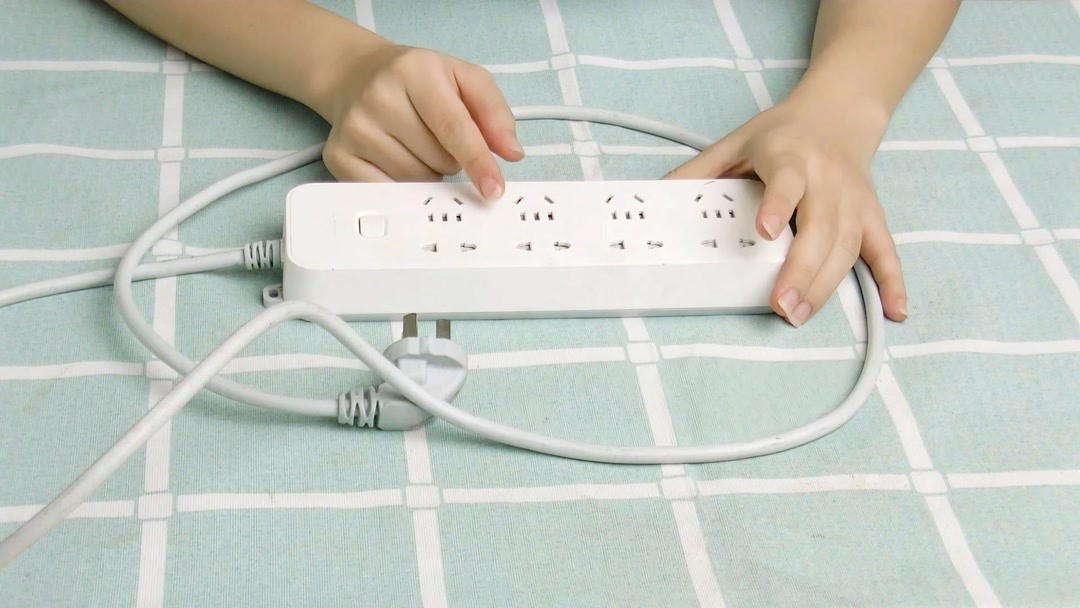 家庭用电小常识:插排正确接线方法,一定不要接错了!