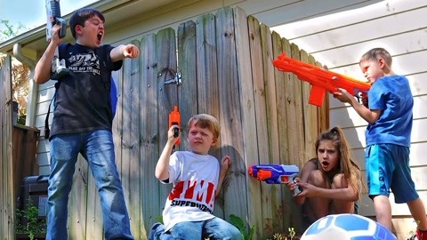 真人CS:足球救援行动