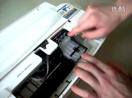 EPSON分体连供墨盒安装到位的视频对比