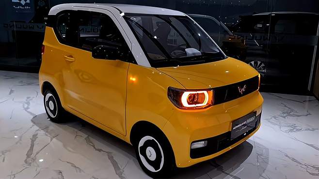 代步车首选,2022款宏光MINIEV到店,3.28万起!每公里仅6分钱