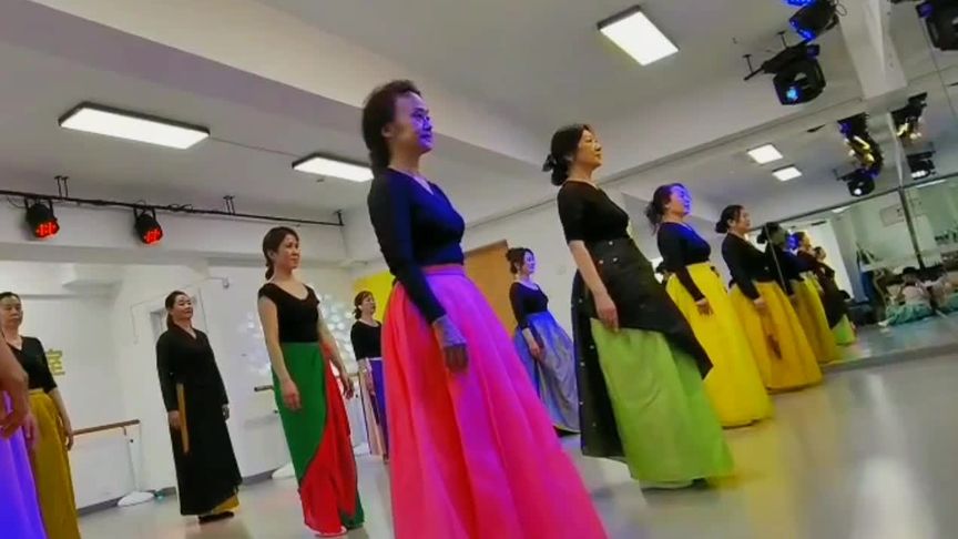 来一段柔美的桔梗谣#舞蹈课堂实录 #桔梗谣#朝鲜族#成人舞蹈培训