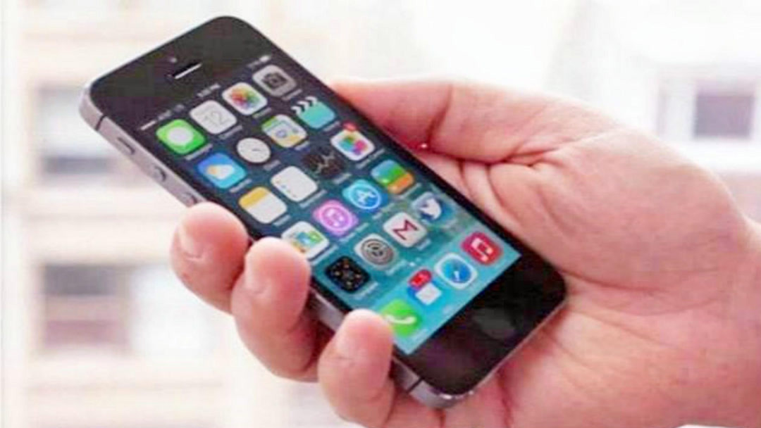 苹果手机耗电太快,只需关闭这个设置,手机省电又流畅,别不懂