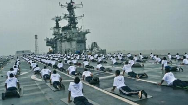 印度航母一波三折,网友直呼:我能等到吗?