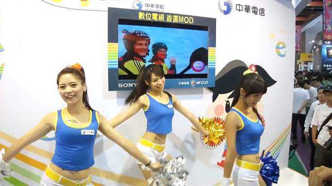 可爱美少女啦啦操舞蹈,多媒体大展舞台活动热舞表演