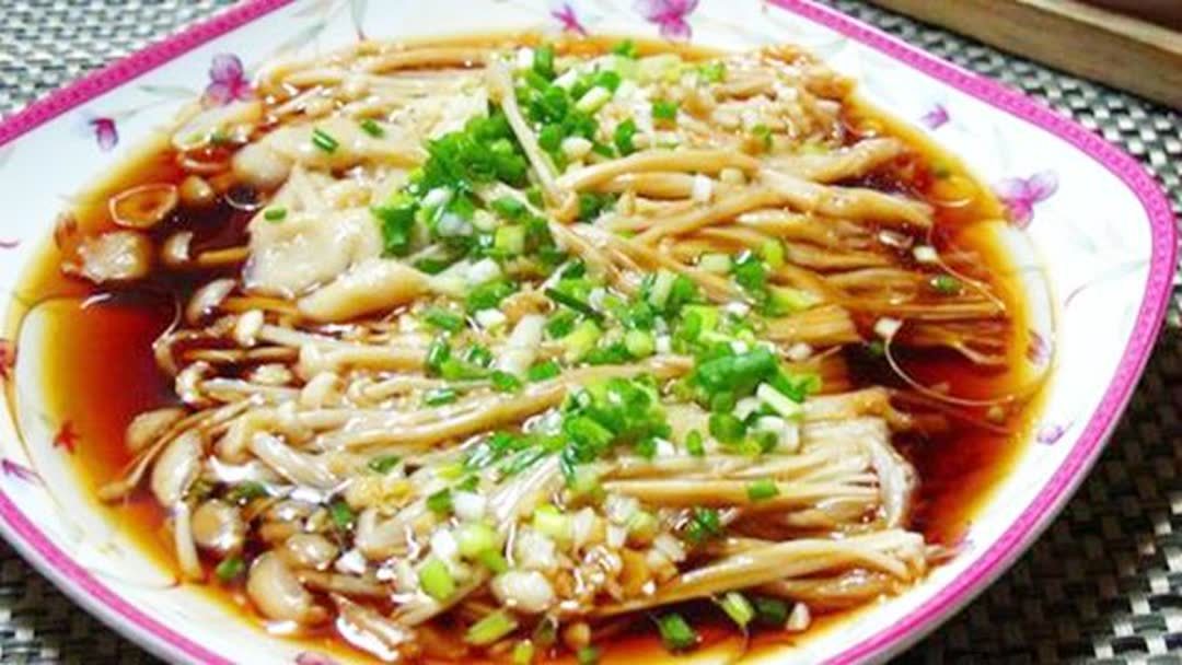 万万没想到!蒜蓉金针菇,吃起来比肉菜过瘾,还容易做