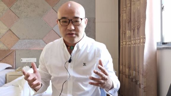 在美国的华人生活现在非常无奈,正通过各种媒体吐露自己的心声。