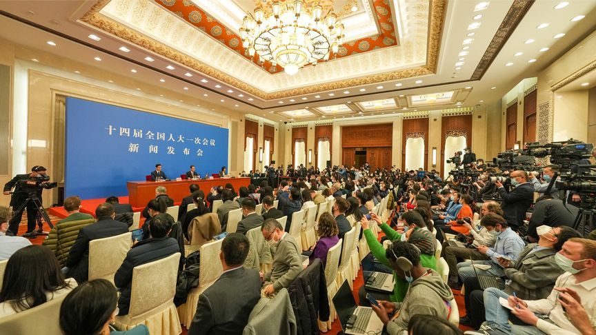 制定实施香港国安法 是"一国两制"实践发展的重要...