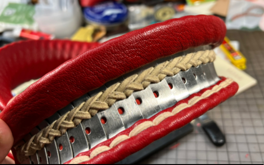 ...的法国羊皮制作札甲盆领-与其在负重状态下与人体曲线的作用方式