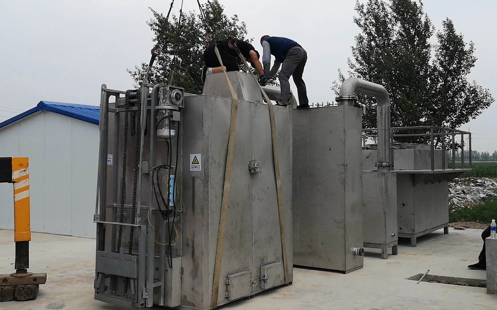 小型低温磁化生活垃圾焚烧处理设备