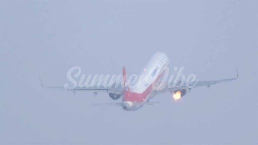 川航一飞机起飞后右发动机疑似喷火:近2小时盘旋了16圈后返航