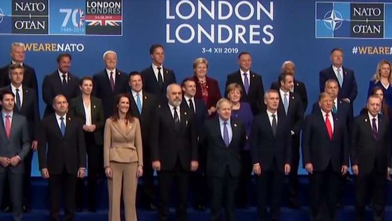 北约作为政治和军事组织,原本为东西方冷战产物