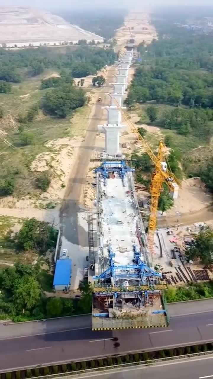 悬挂篮施工完美通过高速路时,你是一种怎样的心情