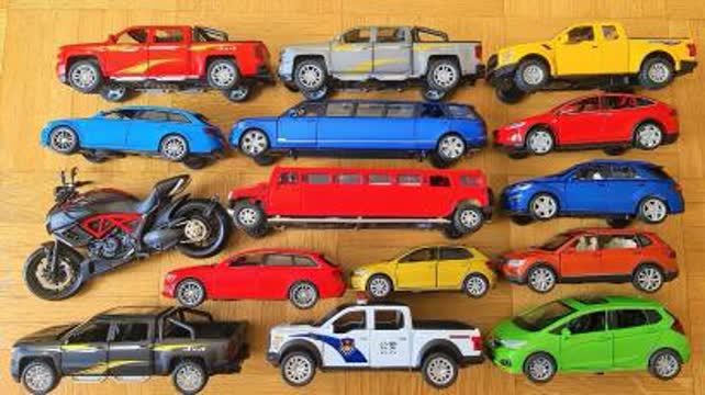 SUV和加长汽车玩具模型展示
