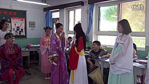同望小学五年三班课本剧-红楼梦之凤辣子初见林黛玉