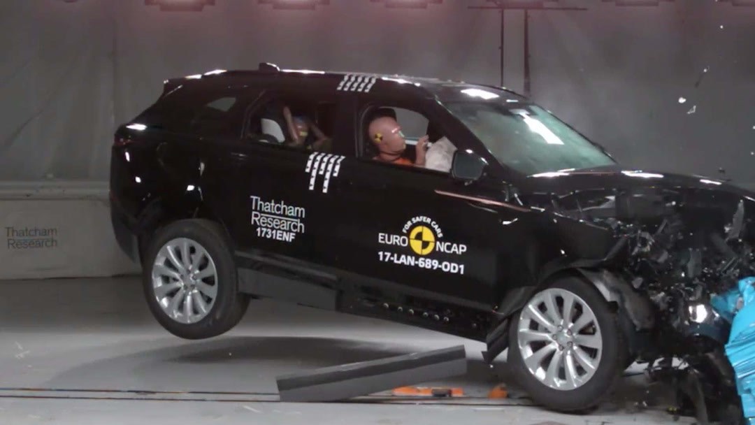 大家期待的路虎揽胜碰撞测试,来看视频吧!