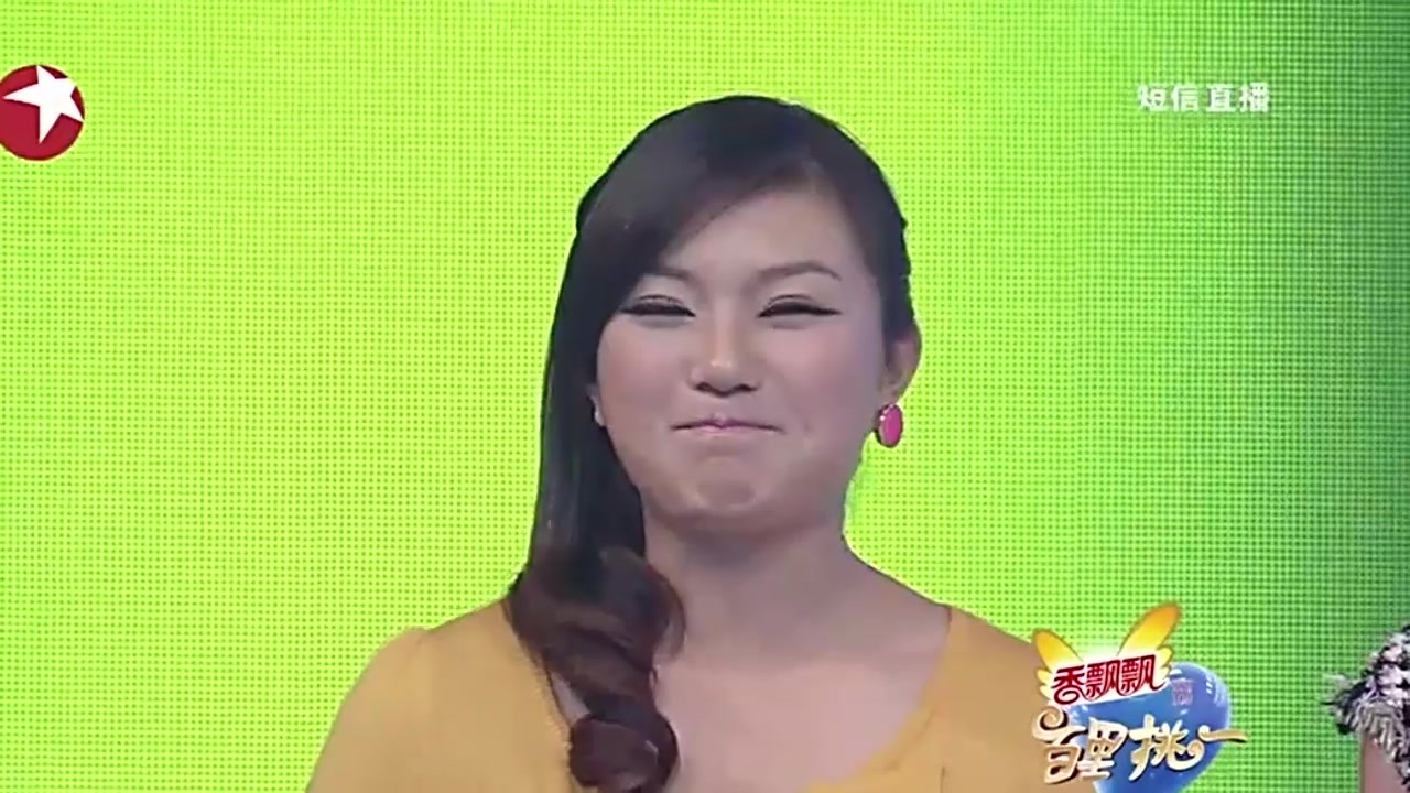 帅小伙表演京剧,奇葩小表情逗乐全场,实在太风骚了