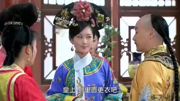 新还珠格格:皇上被紫薇才华征服,与其下棋差点误早朝