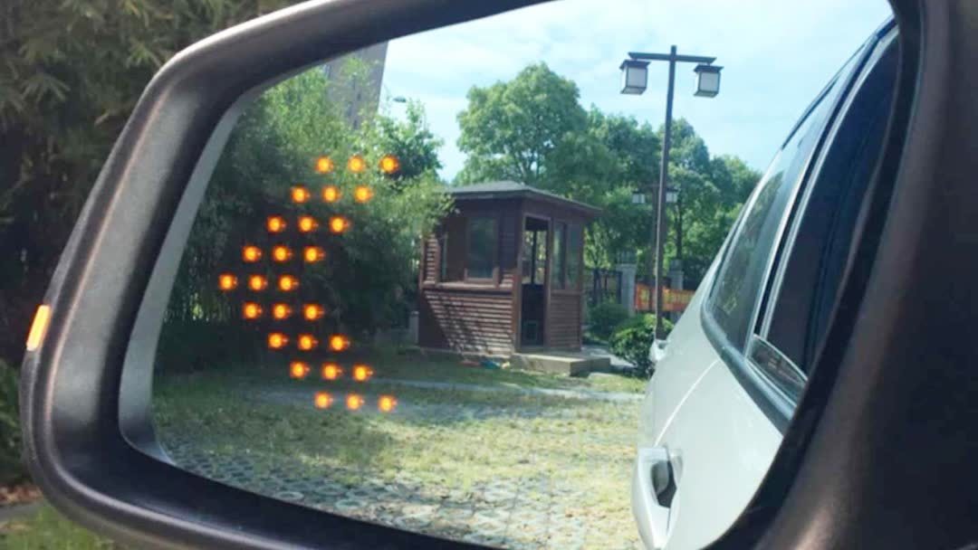 如何用后视镜辨别车辆之间的距离?记住这个位置就对了,很简单