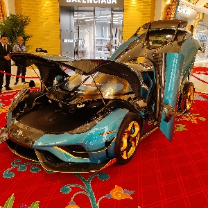 是林毅吖 