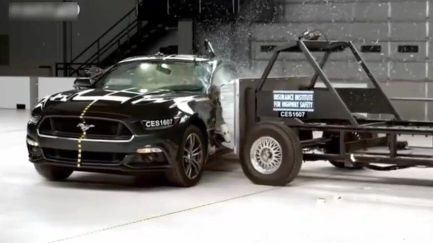 三款车侧面撞击测试,看看哪款更耐撞,结果异想不到