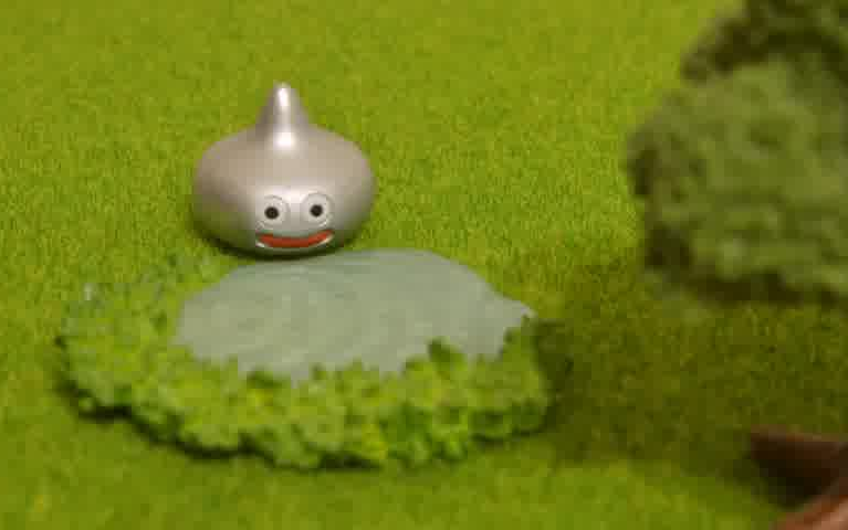 创意十足的定格动画:用银色史莱姆制作硬币吧