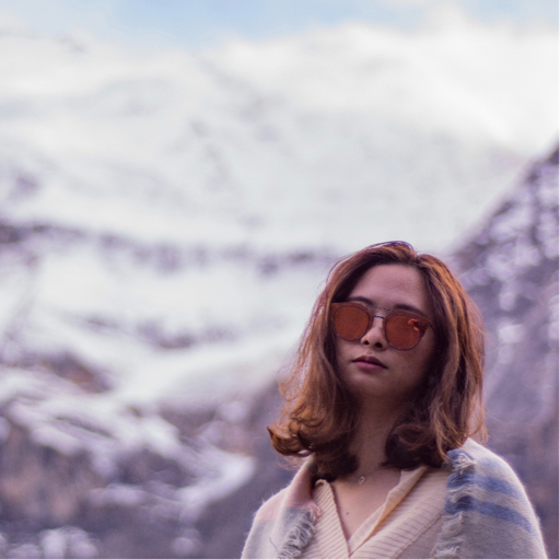 御姐系的小萝莉 