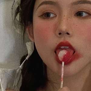 盈盈咿呀咿呀呦 