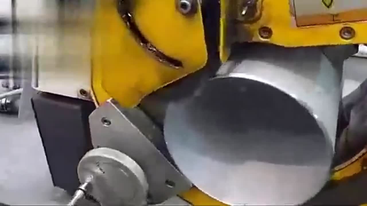 都说石油管道焊接按分钟算钱,这回让你看看石油管道怎么焊接