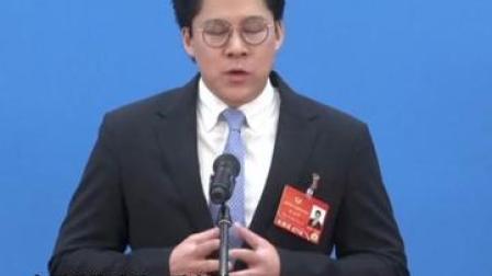 ...委员霍启刚表示:香港国歌国旗教育要从娃娃抓起。#2022全国两会