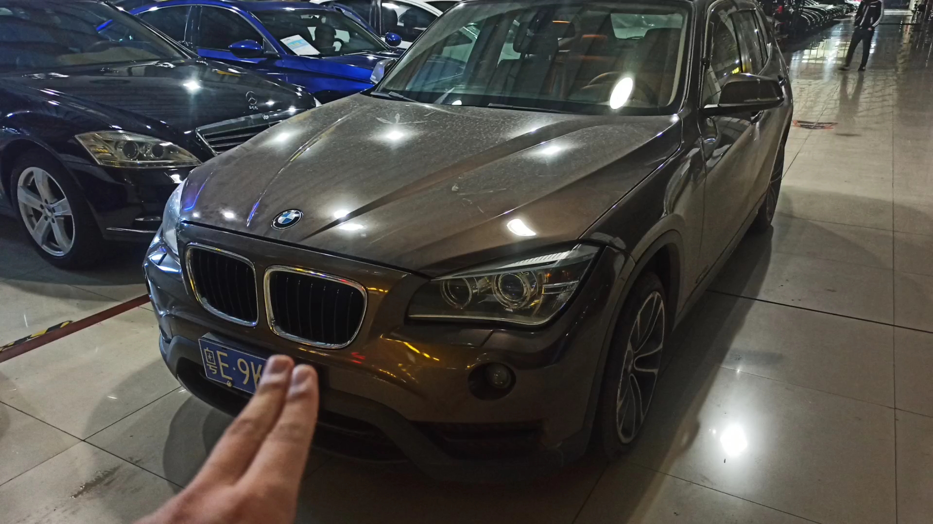 刚到14年2.0顶配宝马X1,车况靓,电子档,全景天窗今日特价8万九千八,...