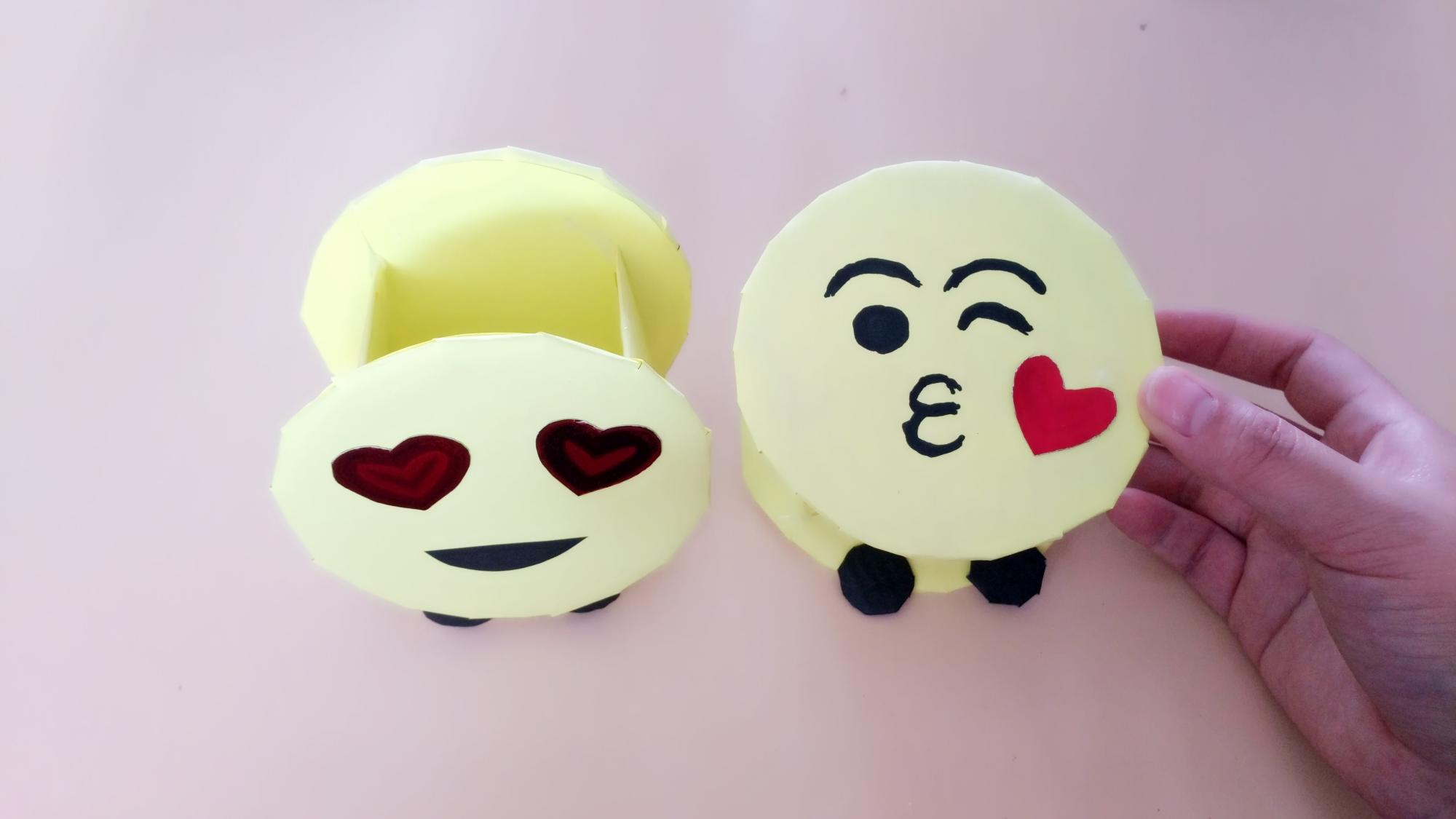 废旧纸箱别扔教你变废为宝,轻松DIY一个可爱表情包笔筒,学生都喜欢