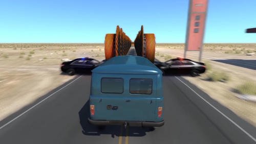 车祸模拟器:亲眼目睹汽车被挤压成铁饼是什么感觉?