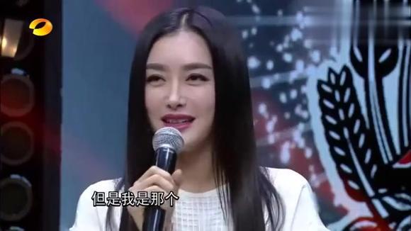 秦岚自曝曾经是学会计的,一听到汪涵说上算盘,瞬间反应好可爱!