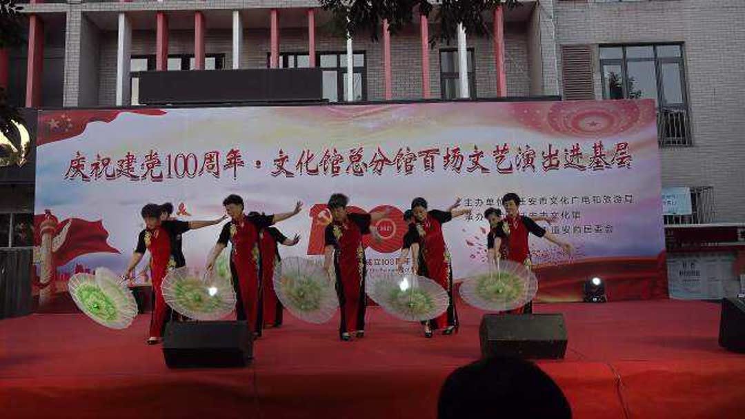 河北省迁安市美韵名尚旗袍队表演旗袍秀中国大舞台