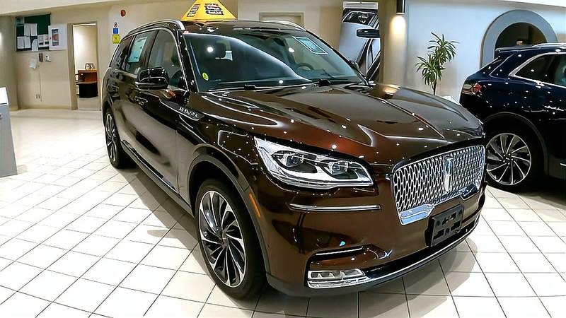 新车到店,实拍2021款林肯飞行家,看到三排座椅,才知道有多霸气