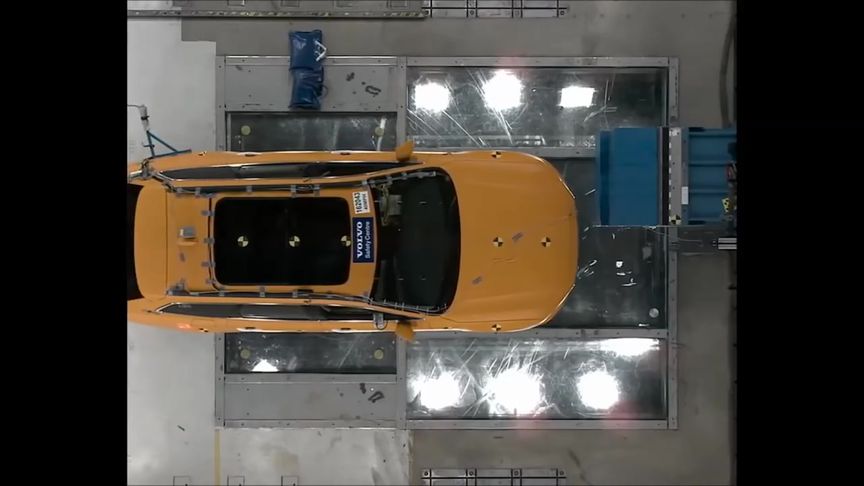 Volvo V90 碰撞测试