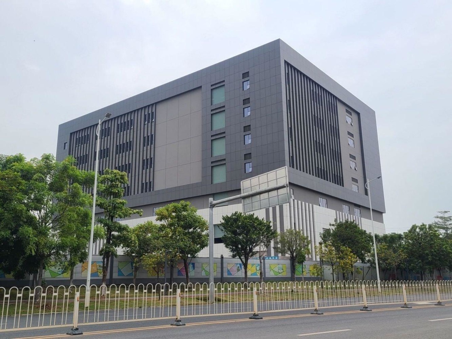 开发区全新产业园出租面积2000平到6万平层高8米到6米