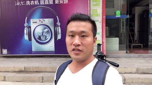 猪肉降价了,农村集市排骨15块一斤,你们那多少呢
