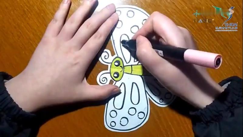 时代微课 一年级 美术 口罩巧设计