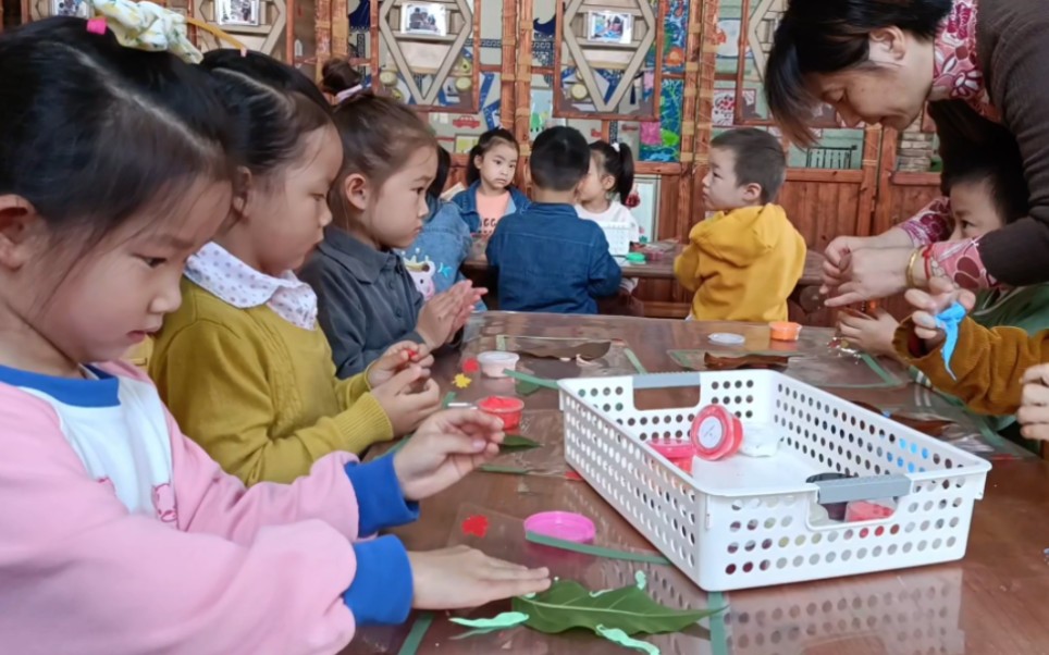 传统民俗文化是传统文化的载体,对幼儿进行传统文化的教育及传承...