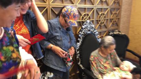 祝贺张梓硕百岁宴