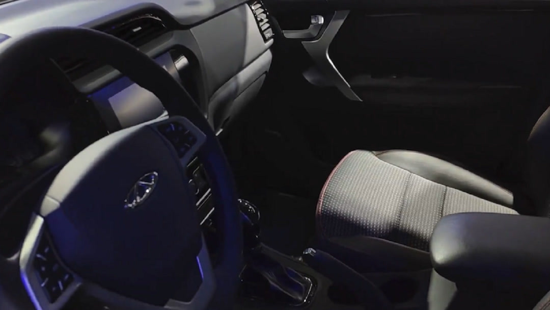 5.99万的SUV,车长超4米4,标配定速巡航,一年卖出8万多