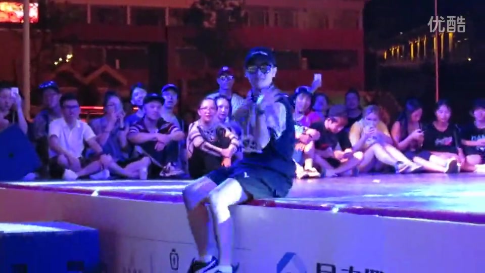 【2016】南宁航洋城昌泰杯街舞大赛 兔子Tooozin 裁判秀