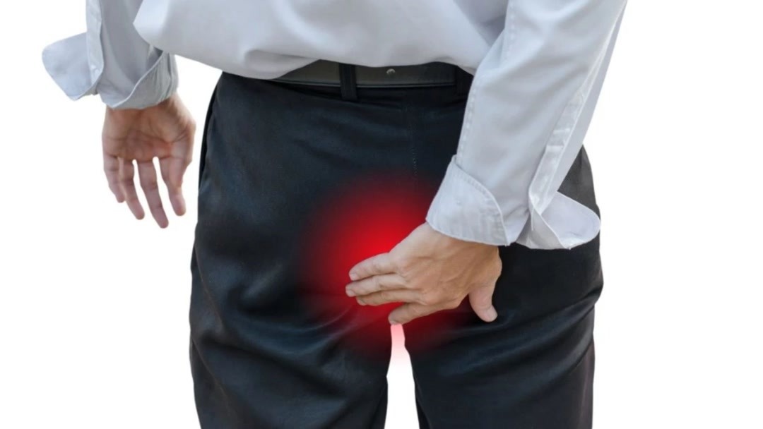 痔疮破了一直出血怎么办?医生直言:最好的办法就是手术