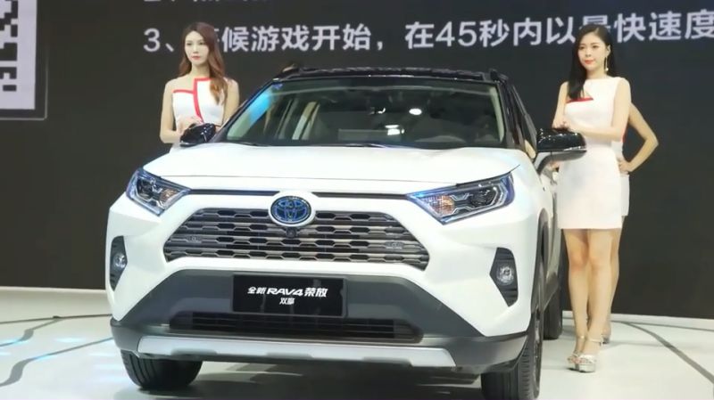 2019广州车展丰田车模走秀,超长时长让你一次看个够