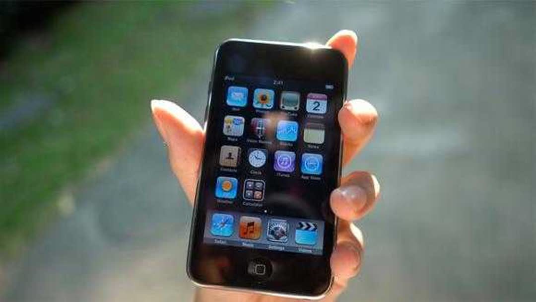 用iOS3 的 iPod touch 3玩游戏