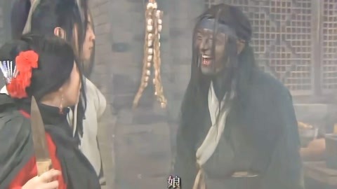 武林外传:佟湘玉用炸弹炸姬无命,不料姬无命竟开口叫她娘!